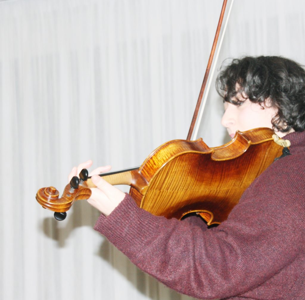 Nadia, une altiste-étudiante - Alto - Viola